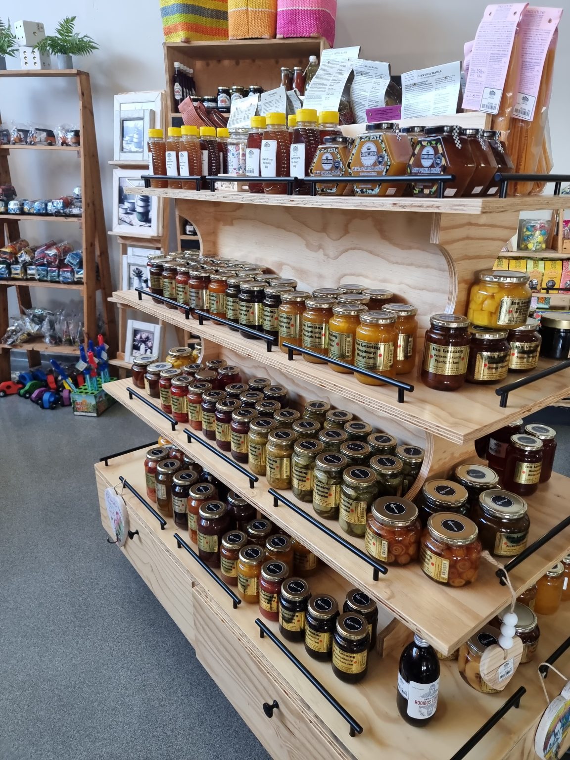 Physical Store – Chargo